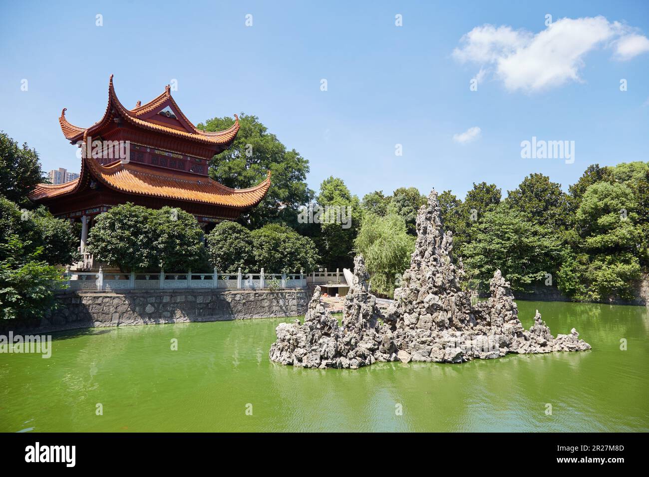 The Buddhist Kaifu Temple in Changsha, capital of Hunan Province Stock Photo - Alamy