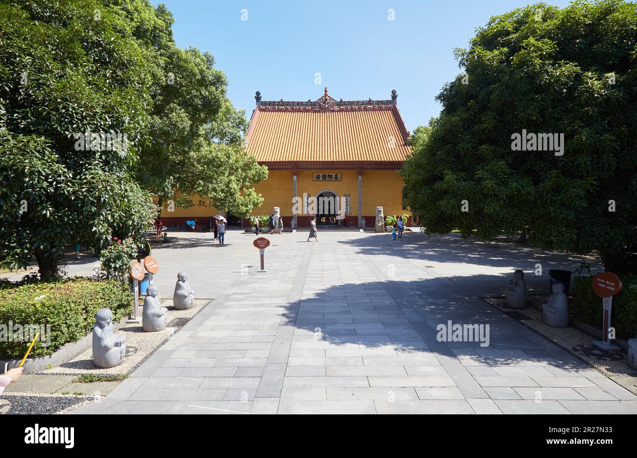 The Buddhist Kaifu Temple in Changsha, capital of Hunan Province Stock ...