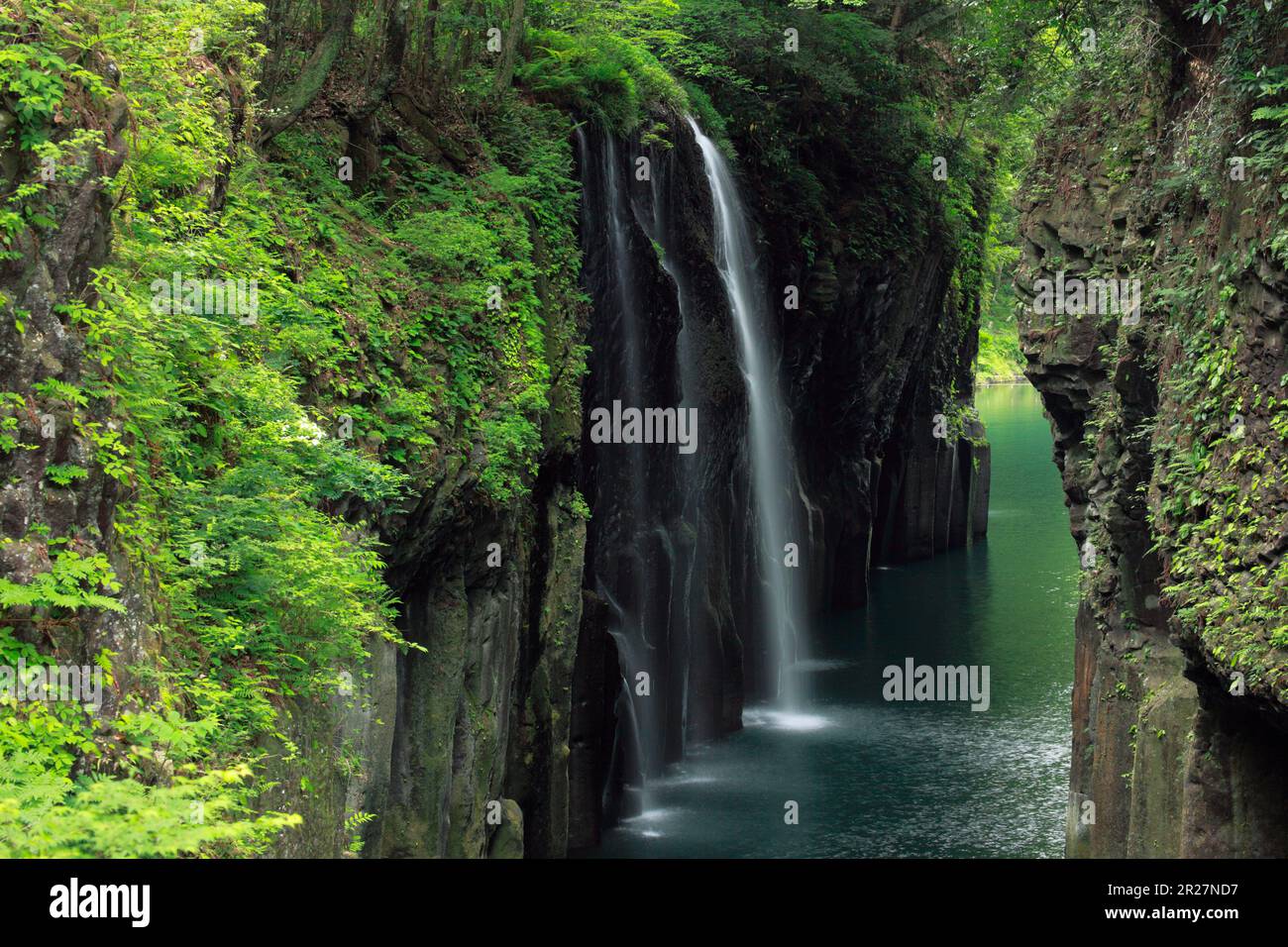Manai no taki waterfall, Takachiho Gorge Stock Photo - Alamy
