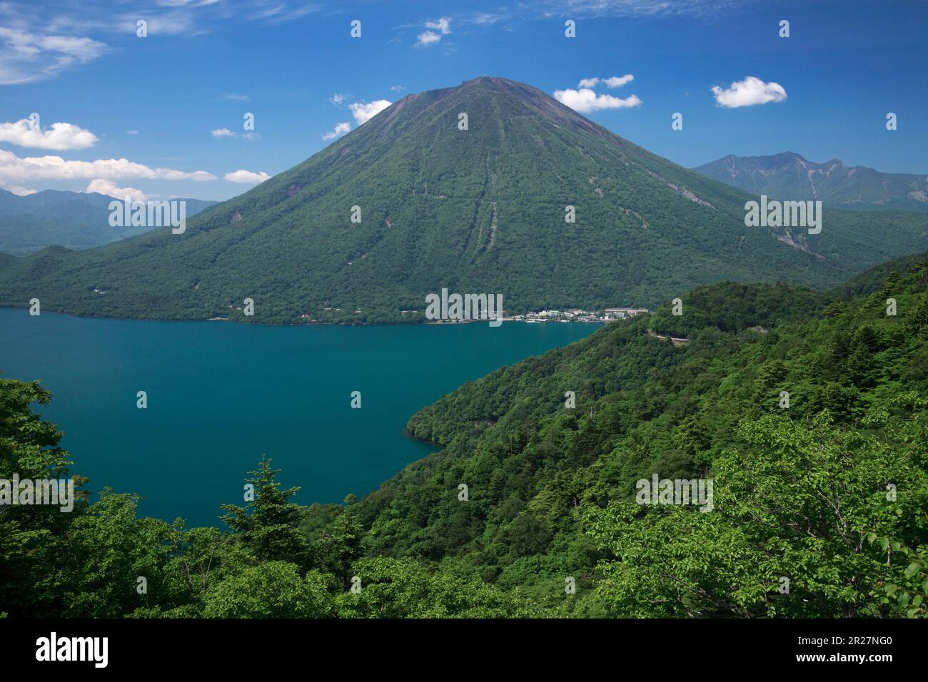 Freshly green Lake Chuzenji and Mount Nantai Stock Photo - Alamy
