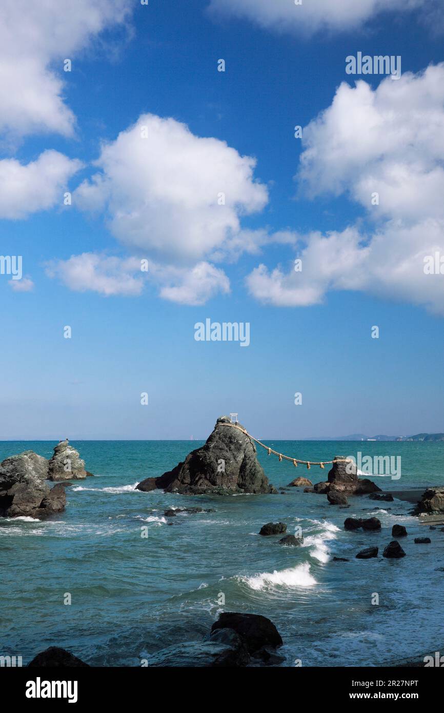 Meoto Iwa rock Stock Photo - Alamy