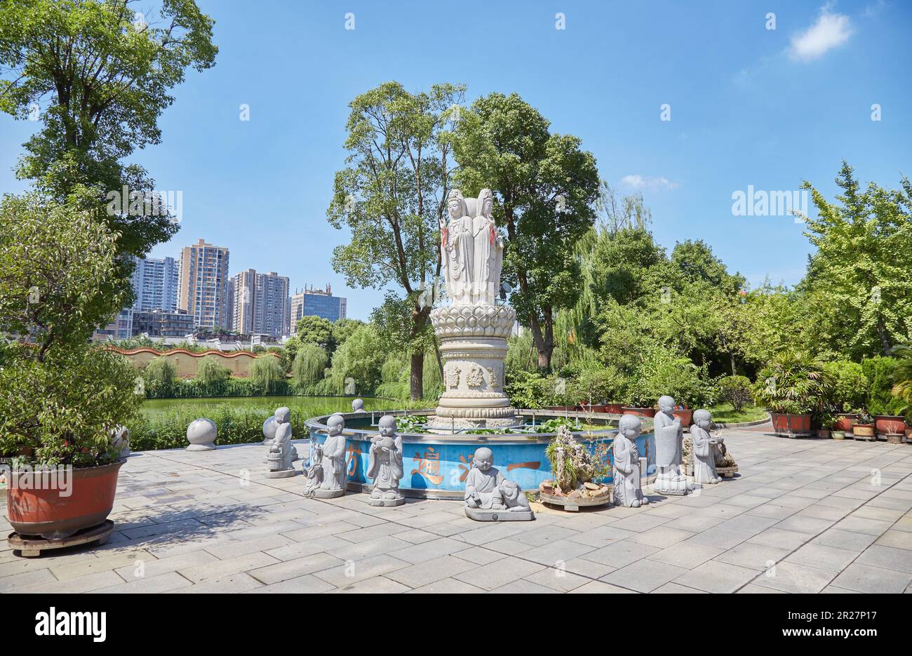 The Buddhist Kaifu Temple in Changsha, capital of Hunan Province Stock ...