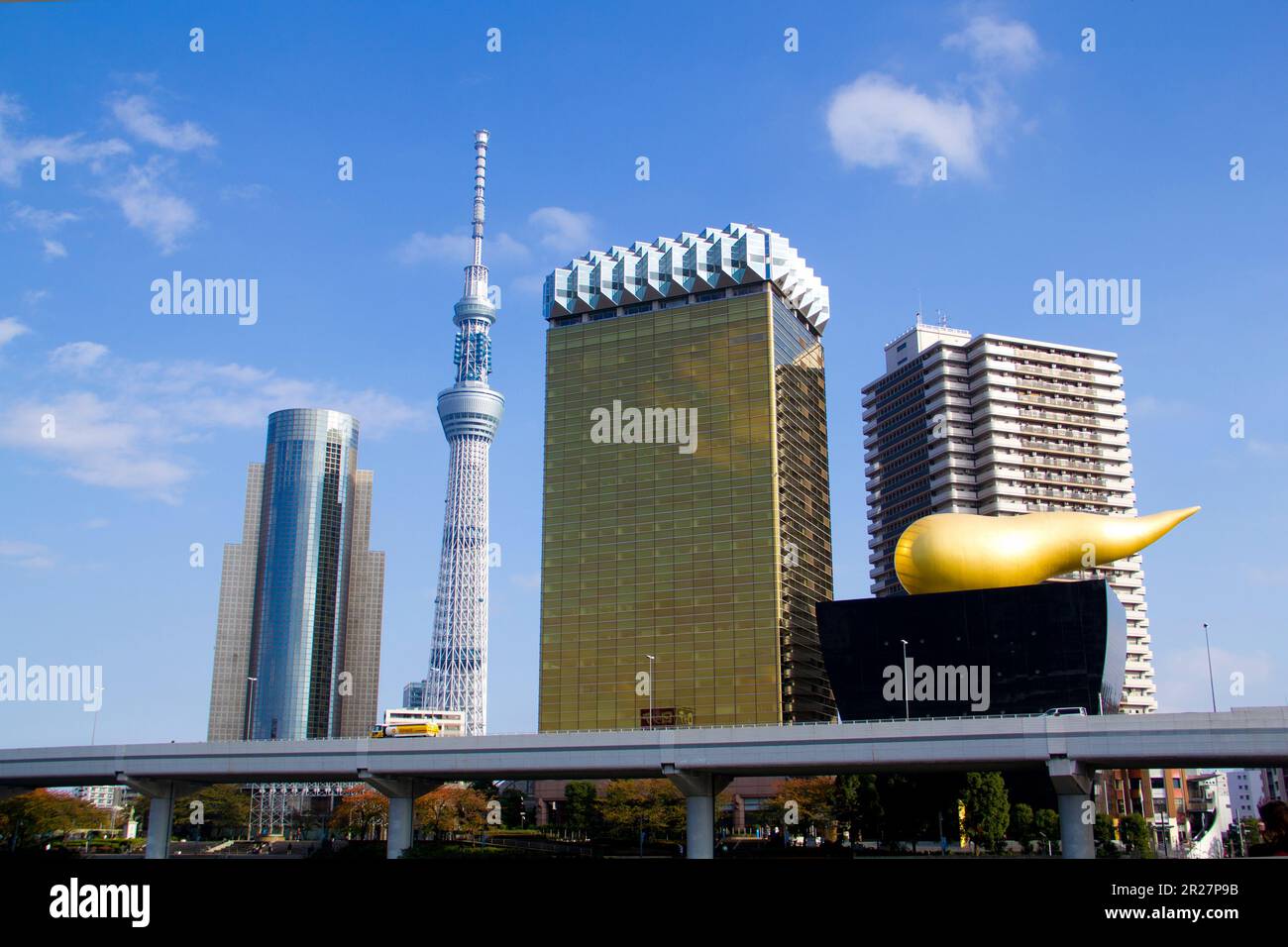 Skytree, Sumida Ward Office and Asahi beer building Stock Photo - Alamy