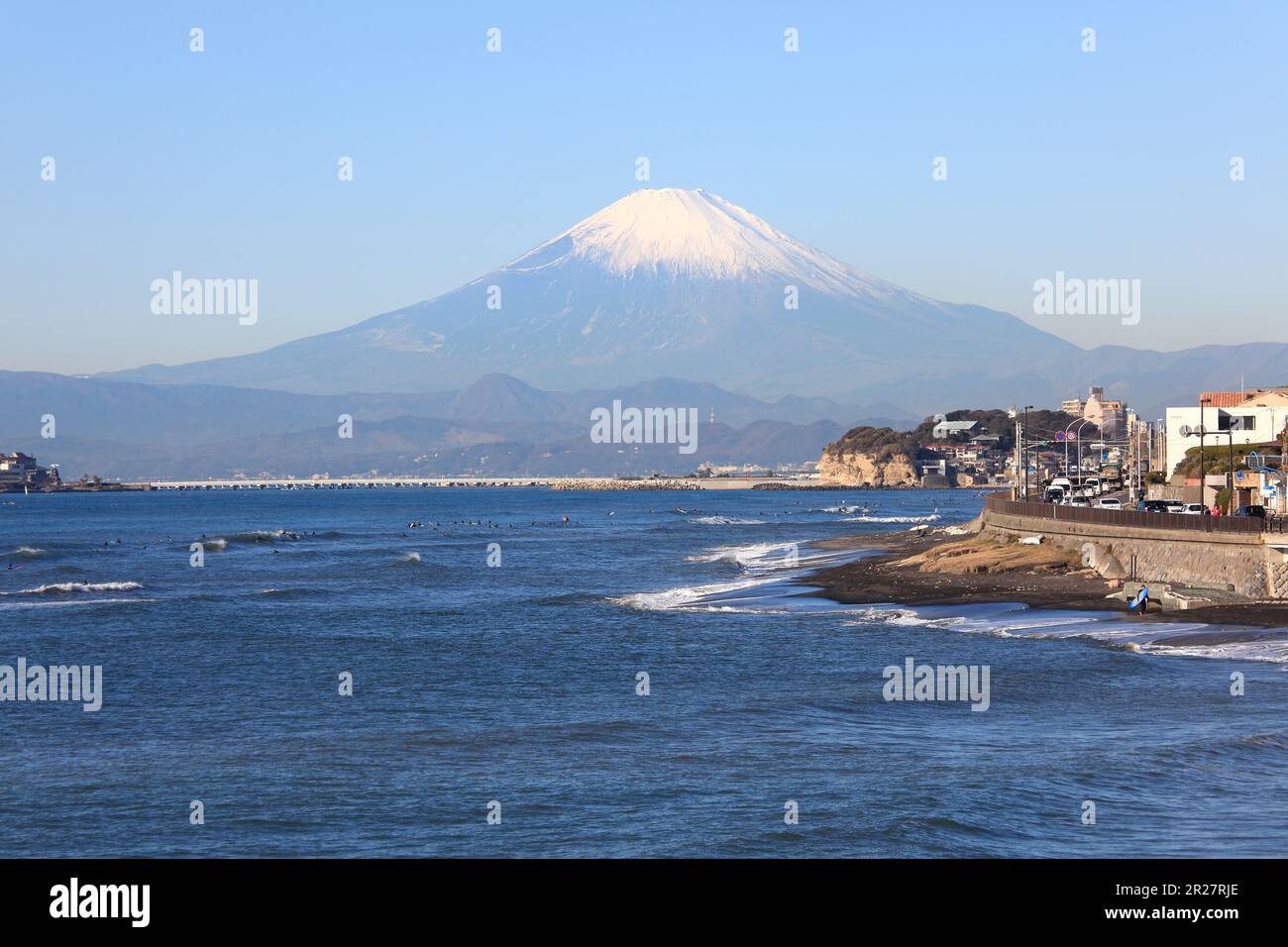 Enoshima and Mount Fuji from inamuragasaki Stock Photo - Alamy