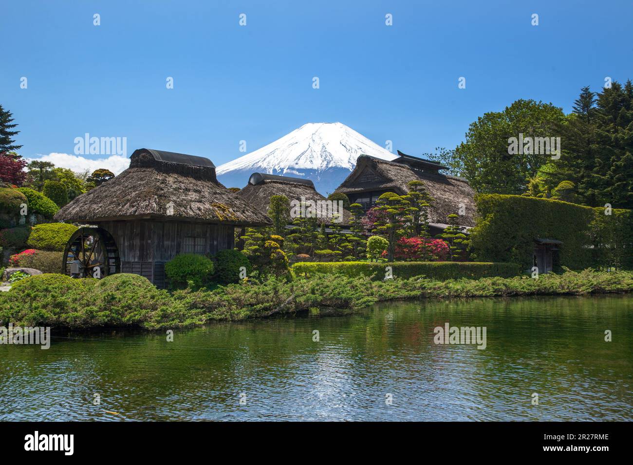Mount fuji oshino hakkai hi-res stock photography and images - Alamy