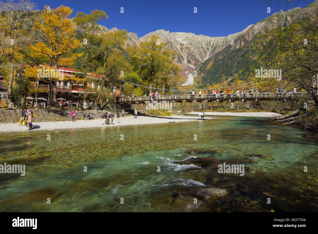 Autumn color bridge park people hi-res stock photography and images - Alamy