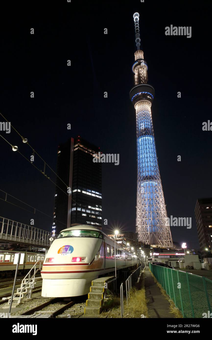 Illuminated Sky Tree and Tobu Spacia Stock Photo - Alamy
