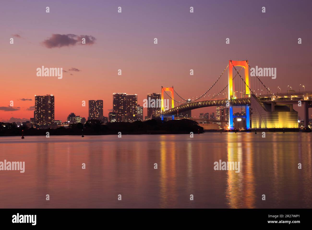 Odaiba view hi-res stock photography and images - Alamy