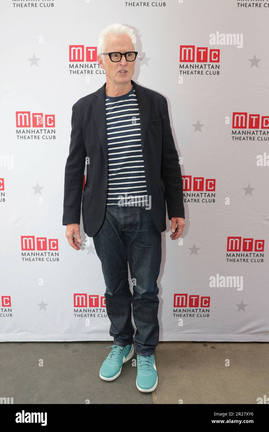 John slattery hi-res stock photography and images - Alamy