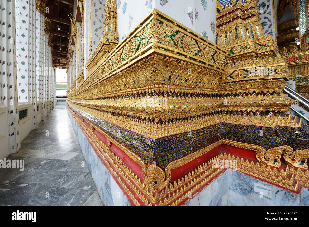 Thailand ordination hall wat hi-res stock photography and images - Alamy