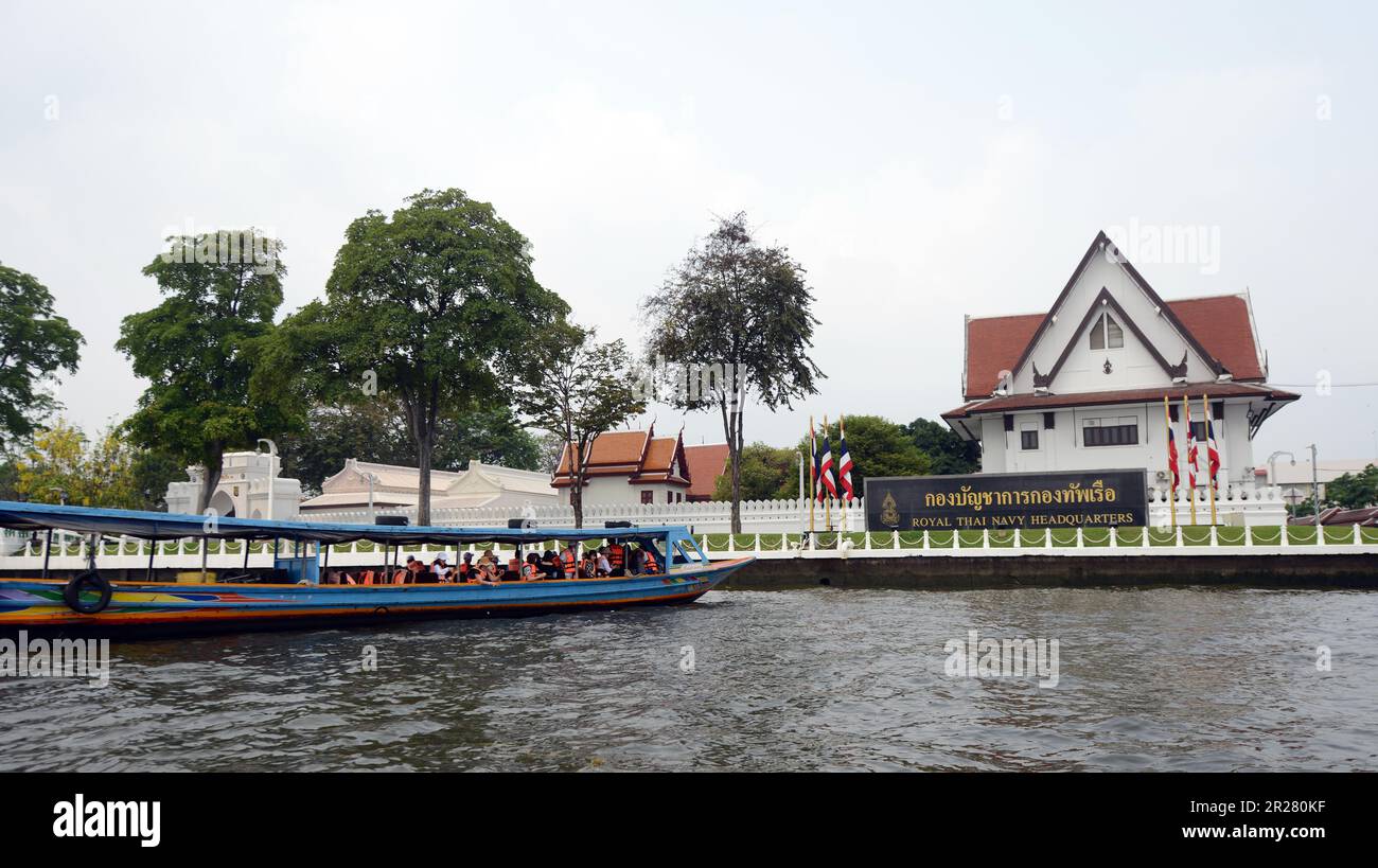 Royal Thai Navy headquarters on the banks of the Chao Phraya river in ...