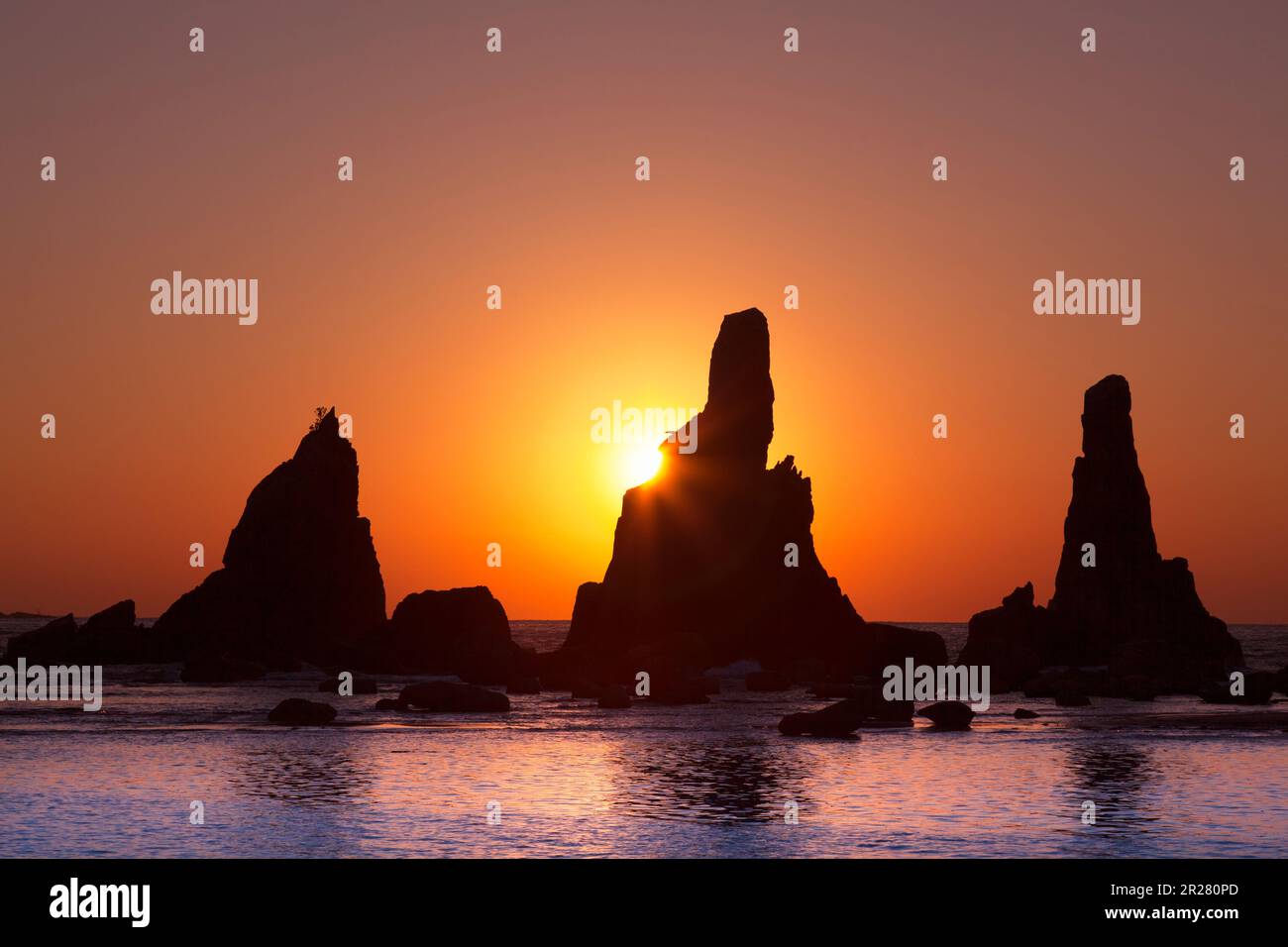Hashikui-iwa Rock and the sunrise Stock Photo - Alamy