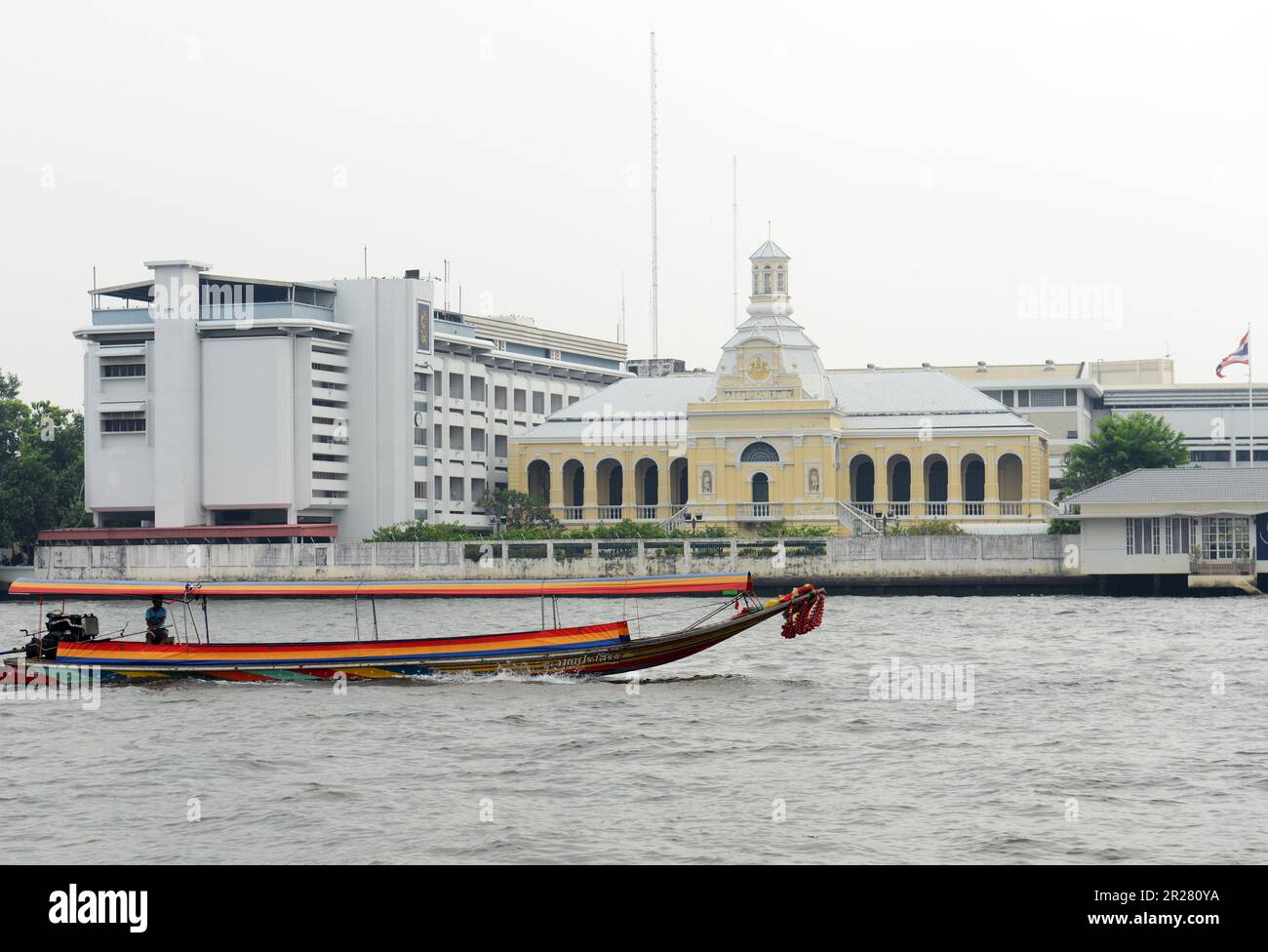 Bangkok sunanthalai rajini hi-res stock photography and images - Alamy