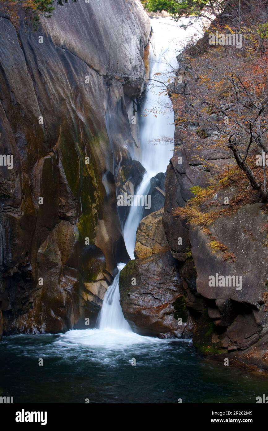 Shosenkyo gorge Senga waterfall Stock Photo - Alamy
