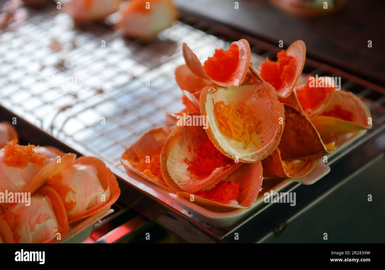Khanom bueang ( Thai crepes ) is a popular street food throughout ...