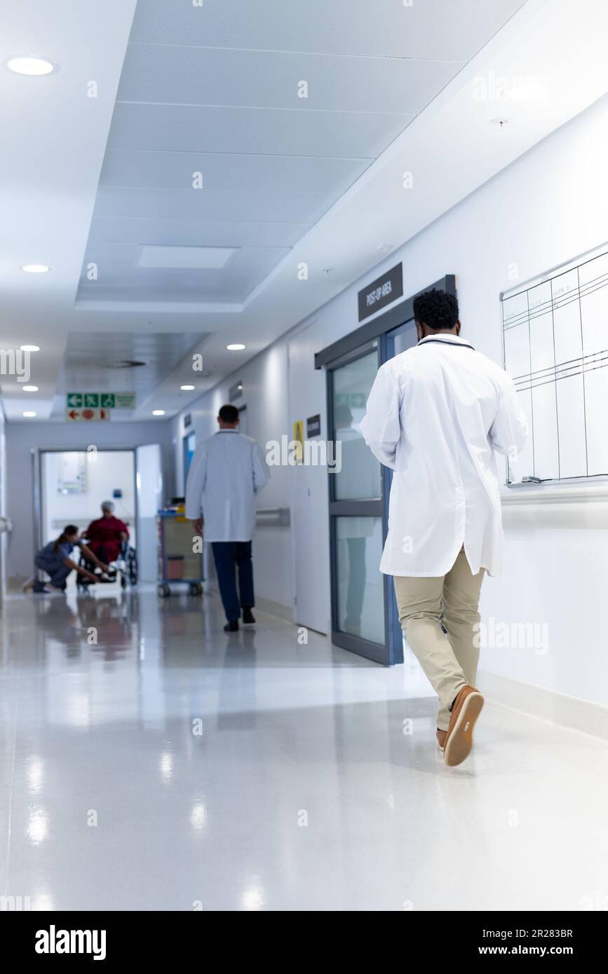 Doctors hospital busy hi-res stock photography and images - Alamy