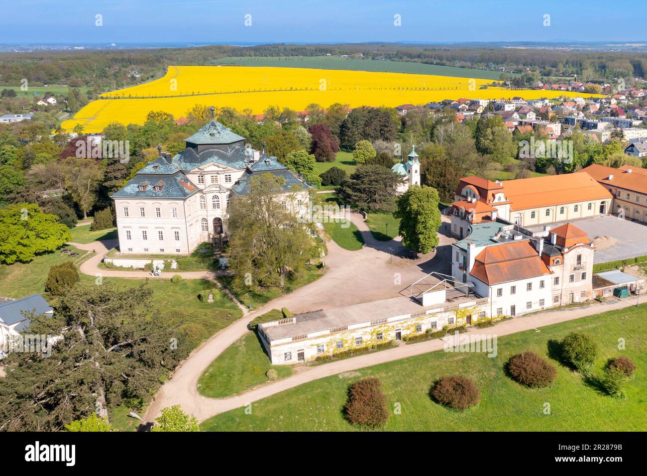 Zamek Karlova Koruna (1721, J.B. Santini), Chlumec nad Cidlinou ...