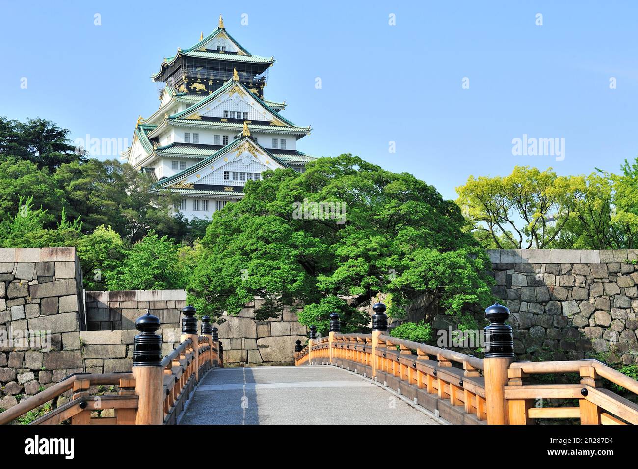 Osaka Castle’s Gokuraku Bridge Stock Photo - Alamy