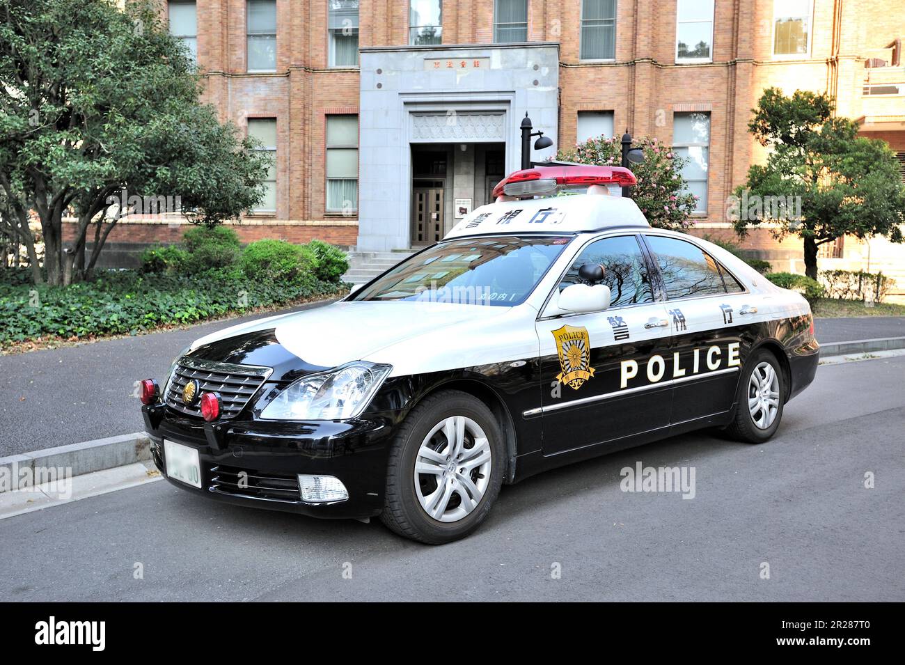 Japan police car hi-res stock photography and images - Alamy