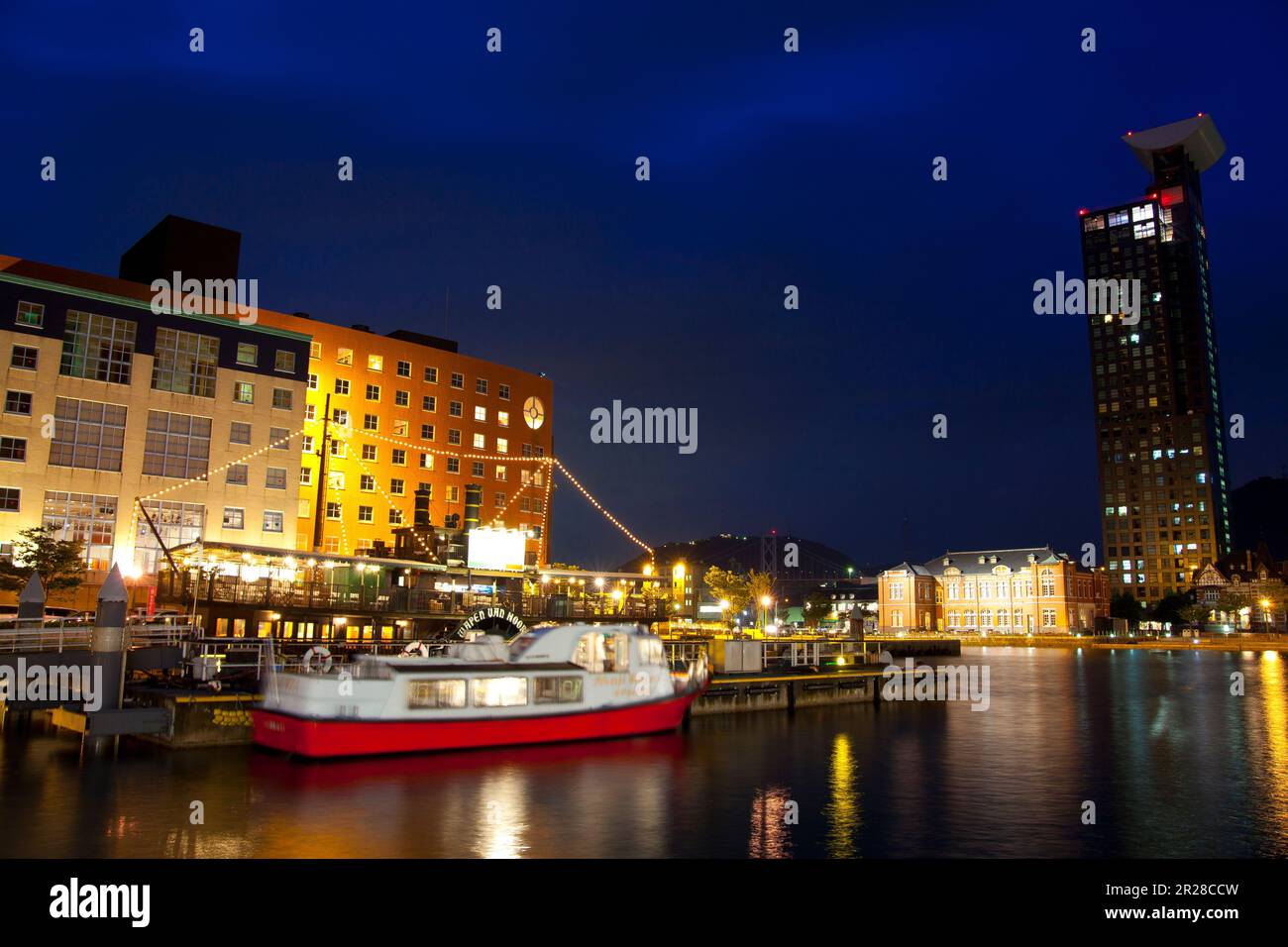 Moji port retro area at night Stock Photo - Alamy