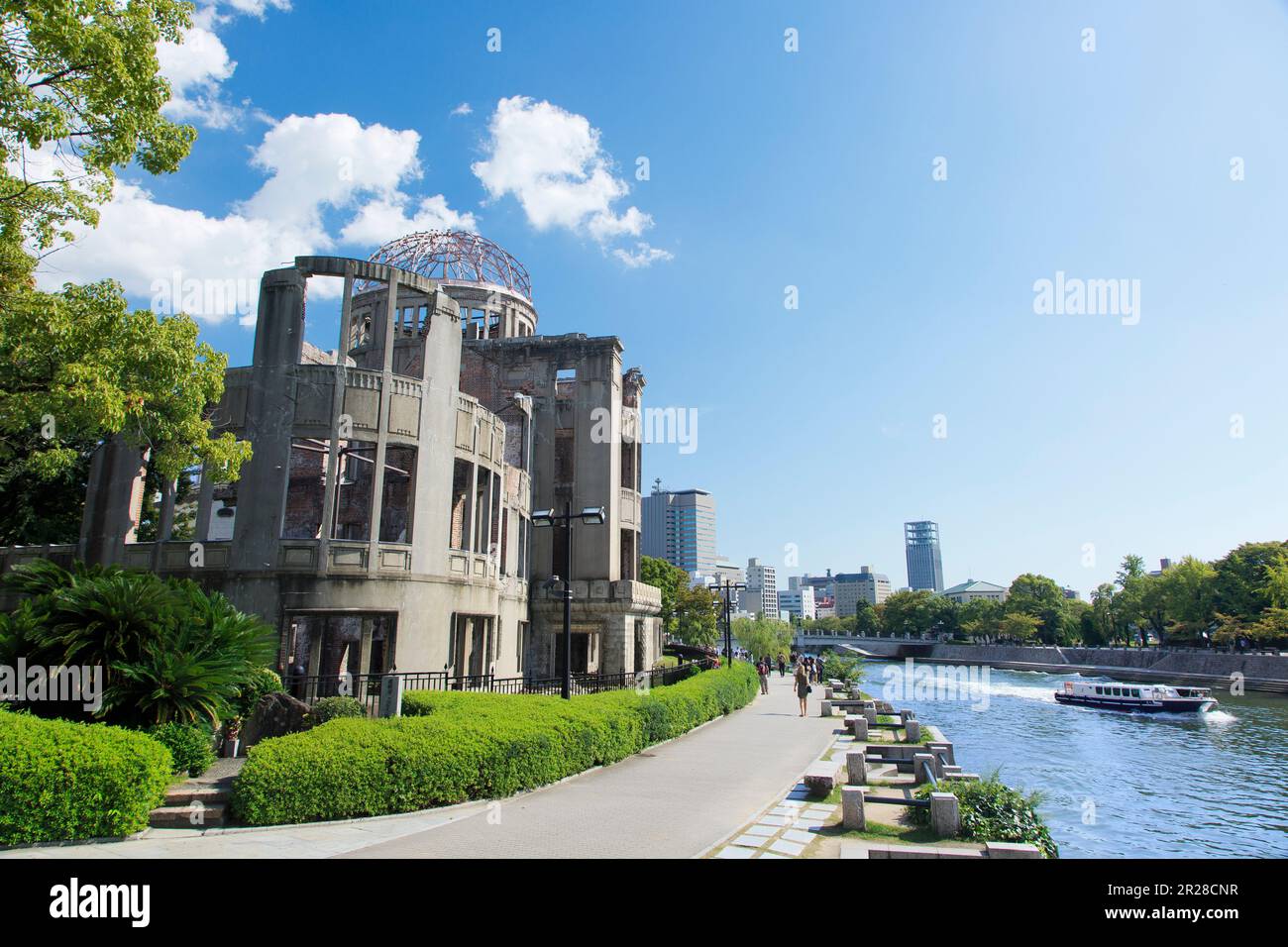 the atomic dome and Motoyasugawa river Stock Photo - Alamy