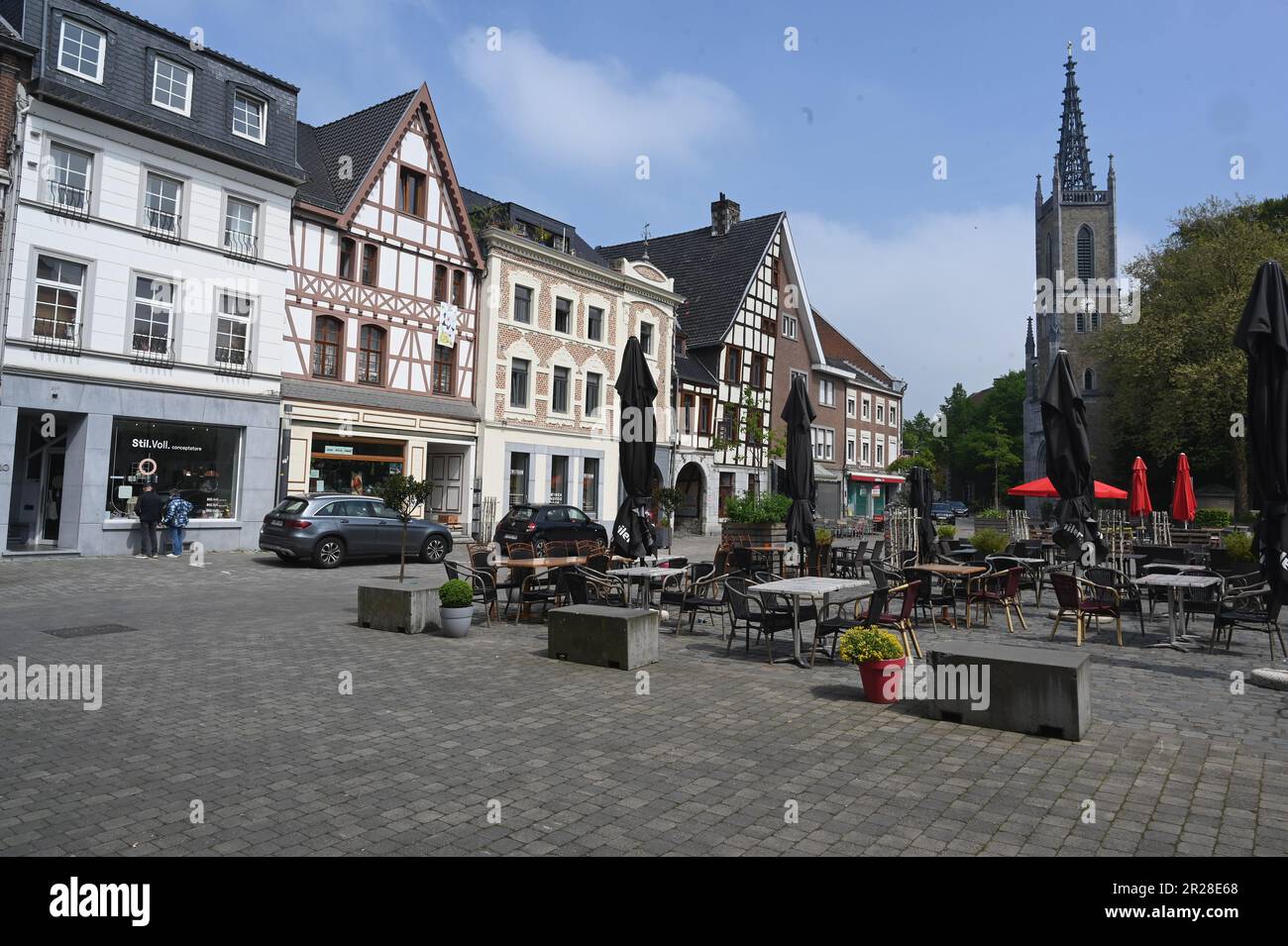 Eupen, Belgium. 14th May, 2023. Houses of the old town on the market ...