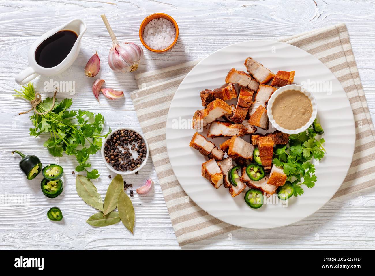 Crunchy lechon hi-res stock photography and images - Alamy