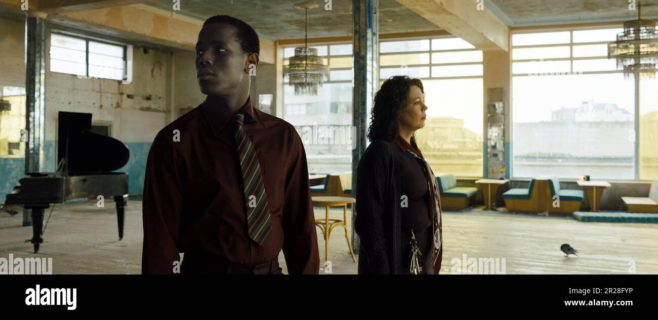 OLIVIA COLMAN and MICHEAL WARD in EMPIRE OF LIGHT (2022), directed by ...