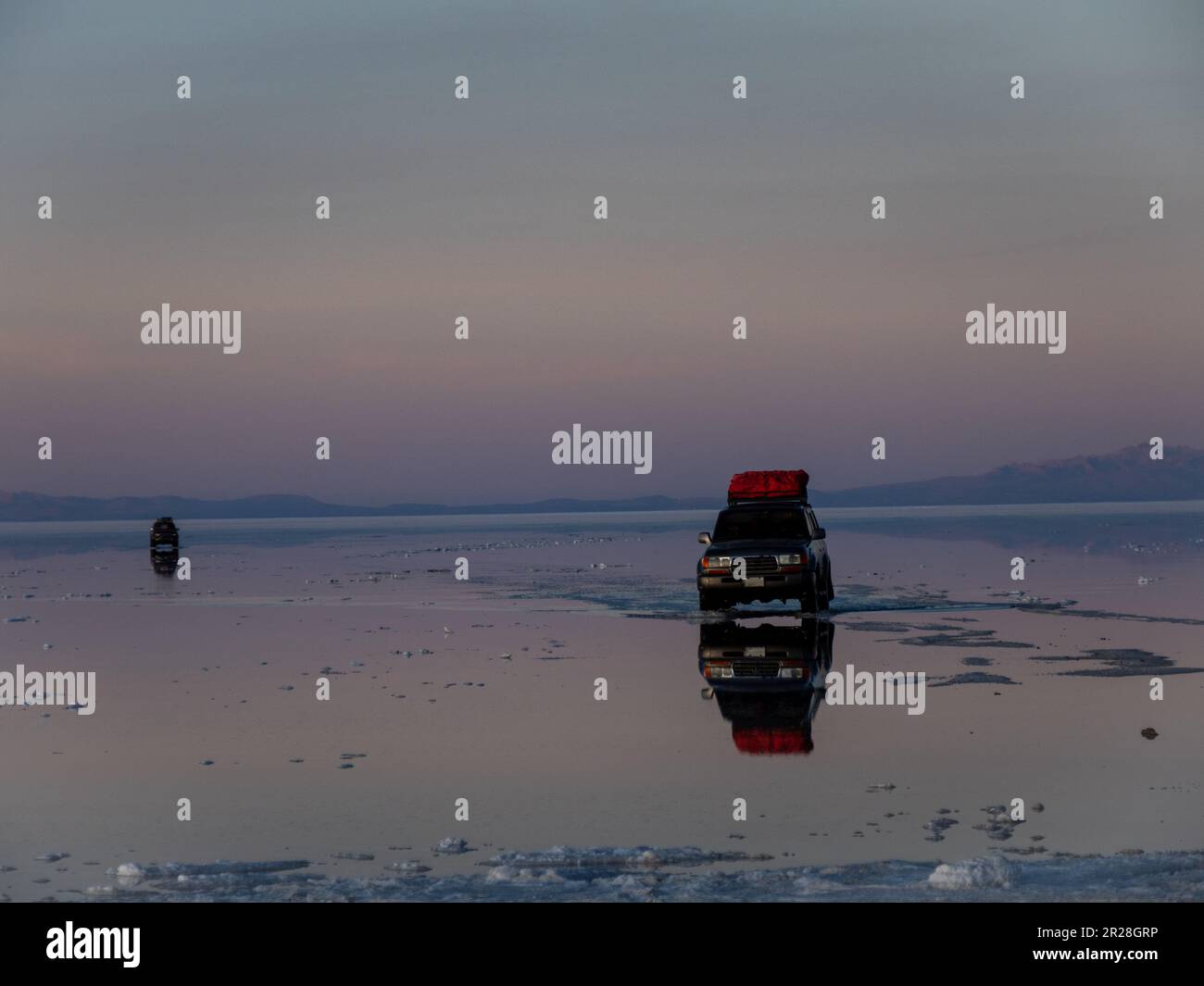 Amazing salar de uyuni mirror hi-res stock photography and images - Alamy
