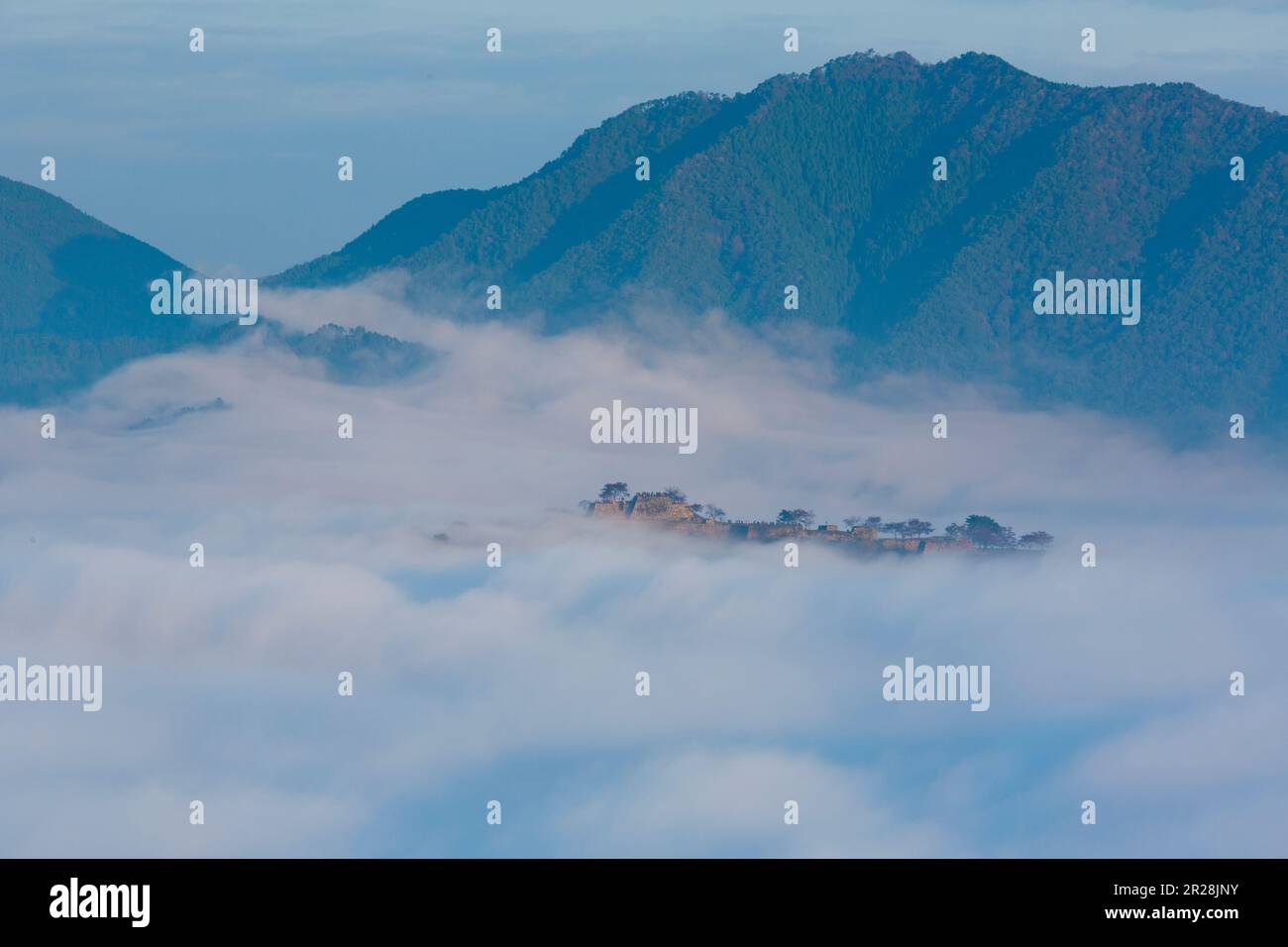 Takeda castle ruins sea hi-res stock photography and images - Alamy