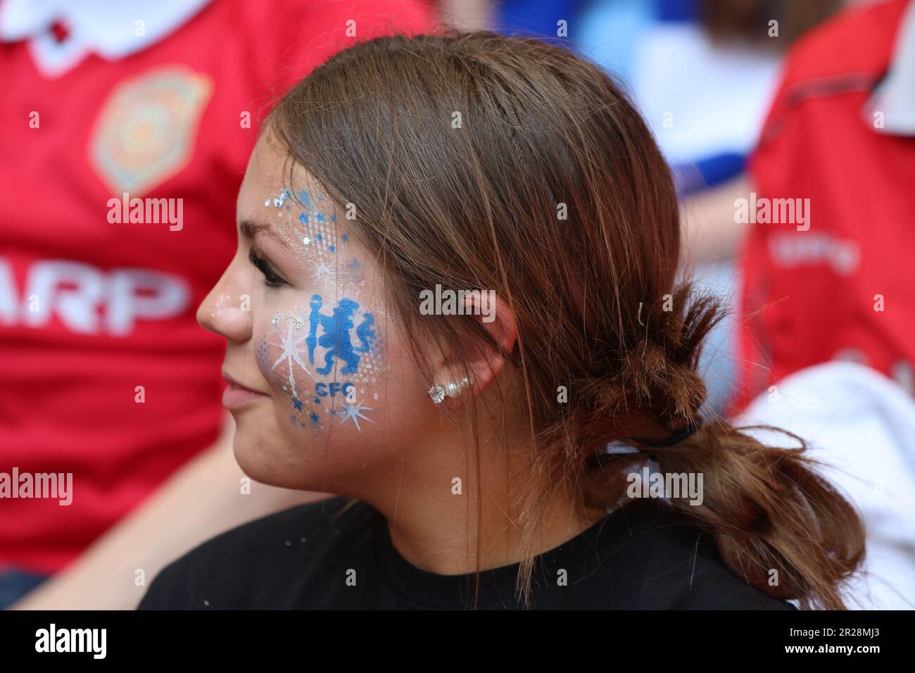 Manchester united women fans hi-res stock photography and images - Alamy