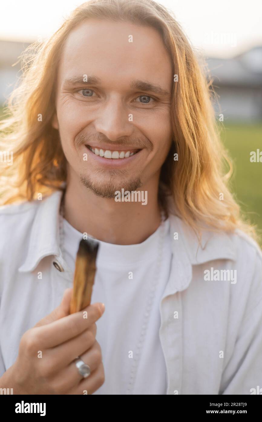 Smoldering look hi-res stock photography and images - Alamy