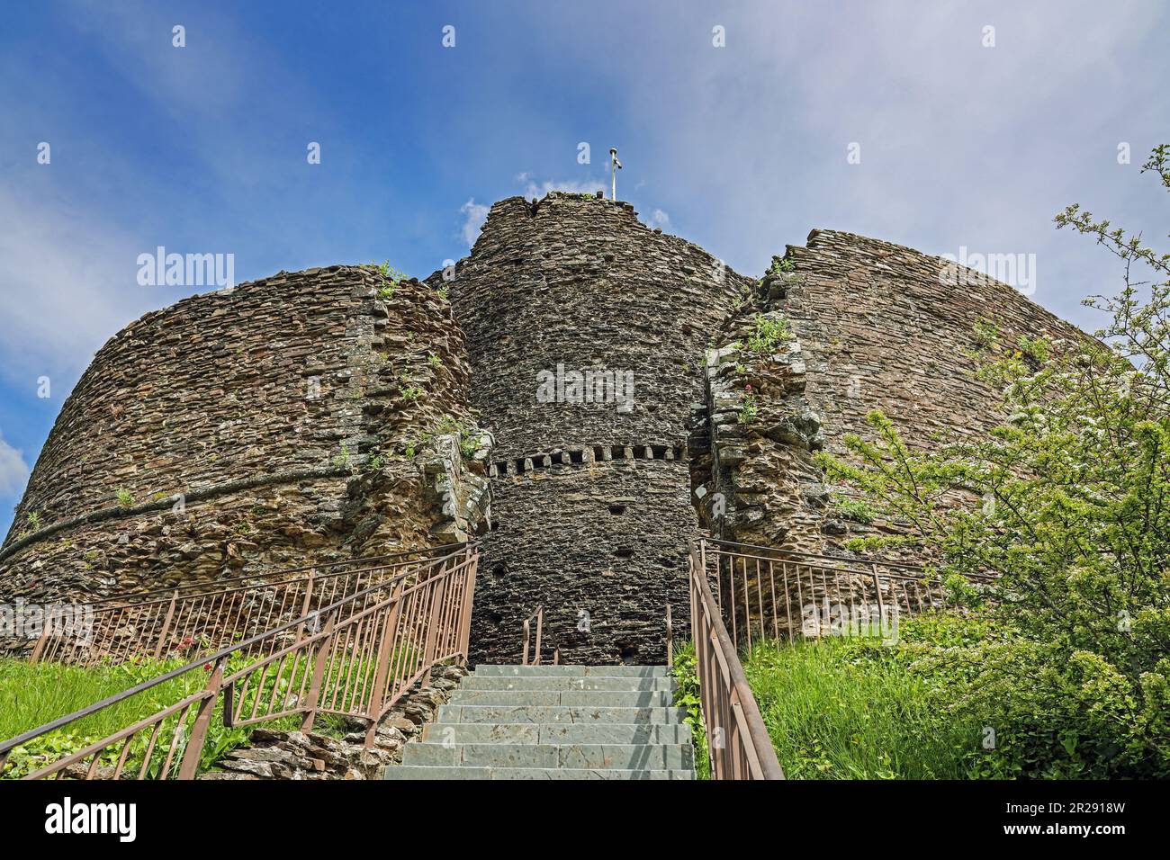 Detailed shot of the Launceston Castle Keep in Cornwall Stock Photo - Alamy