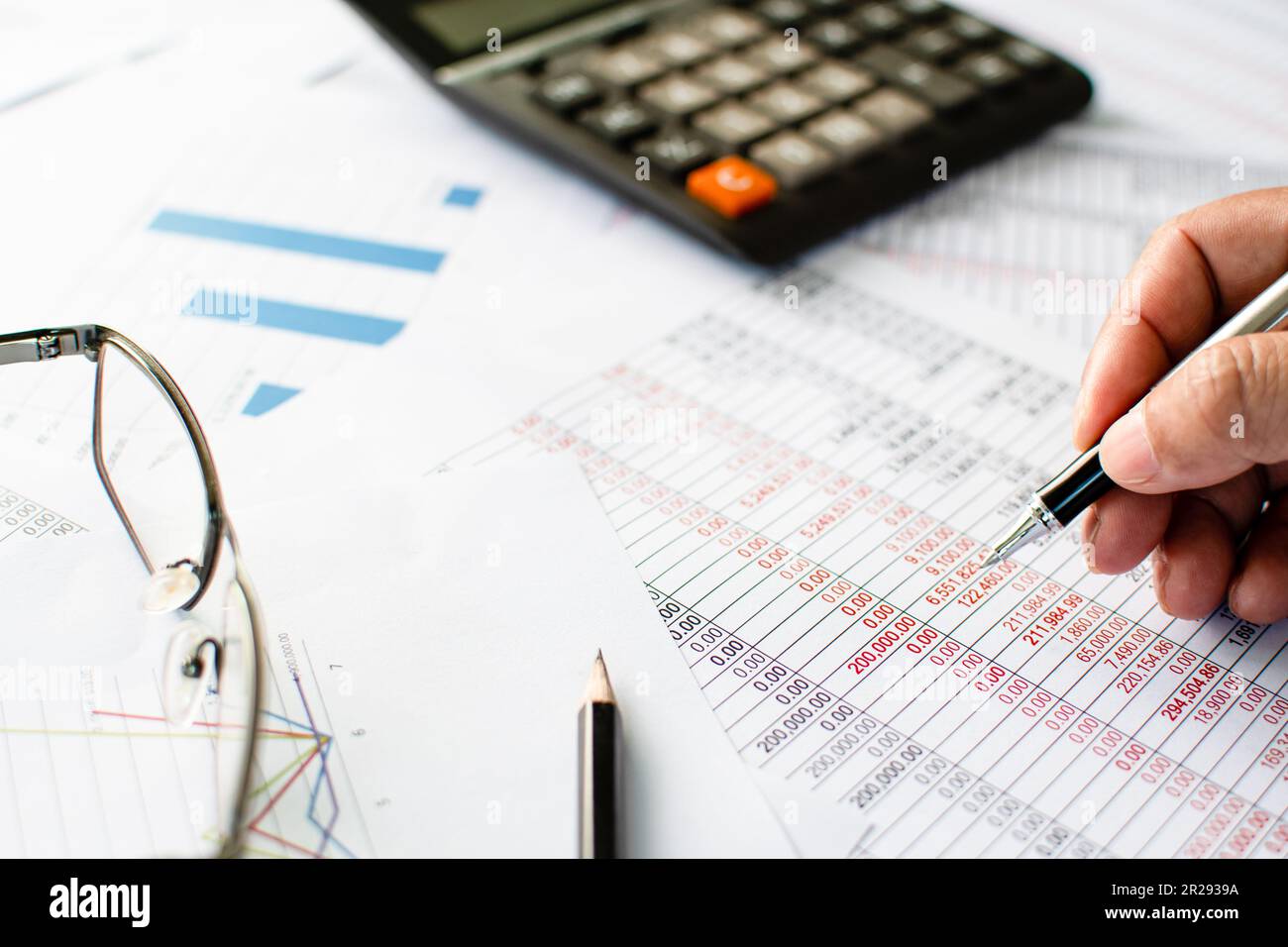 List of numbers on paper hi-res stock photography and images - Alamy