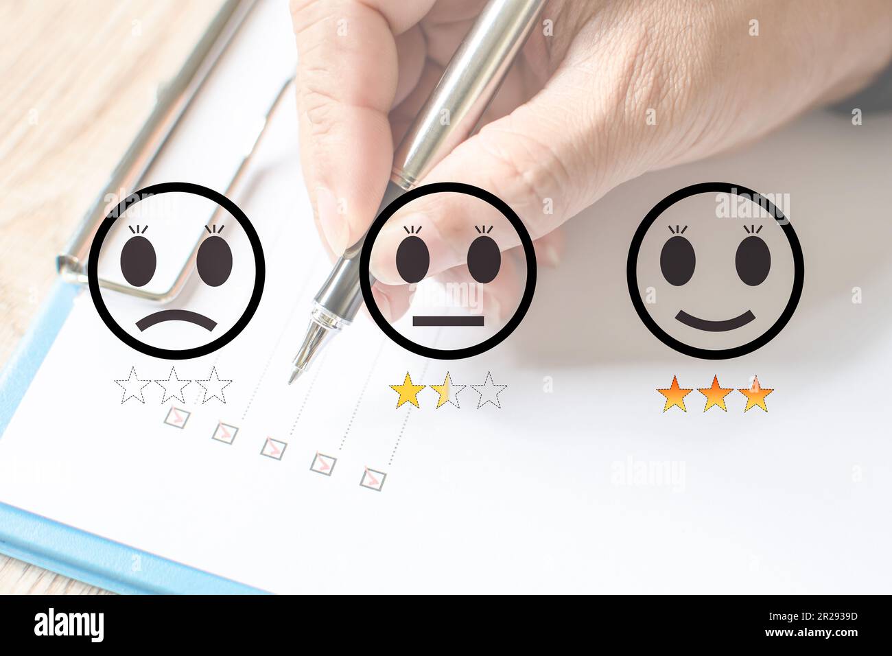 Checklist paper hi-res stock photography and images - Alamy