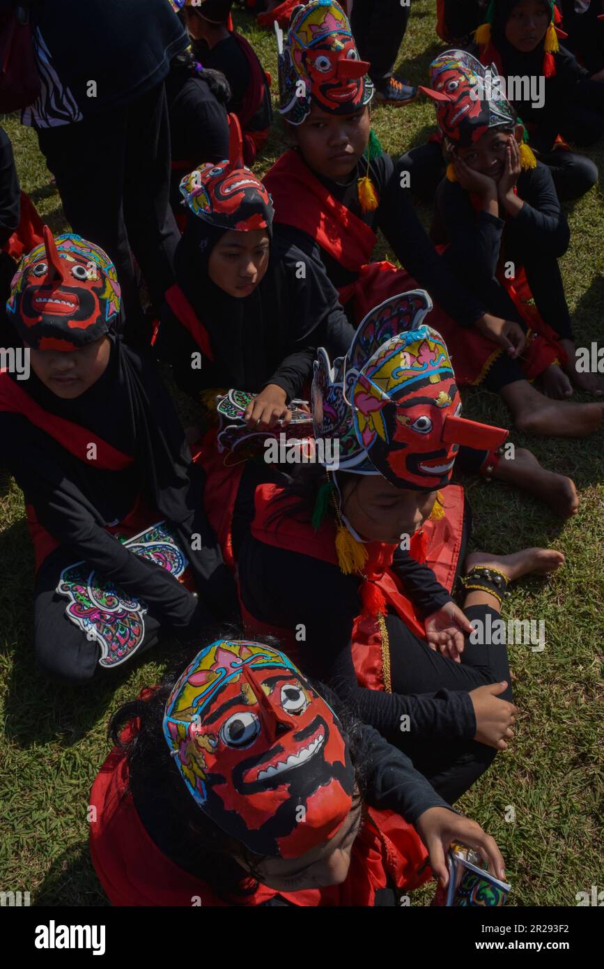 May 17, 2023, Malang, East Java, Indonesia: some of dancers are ...