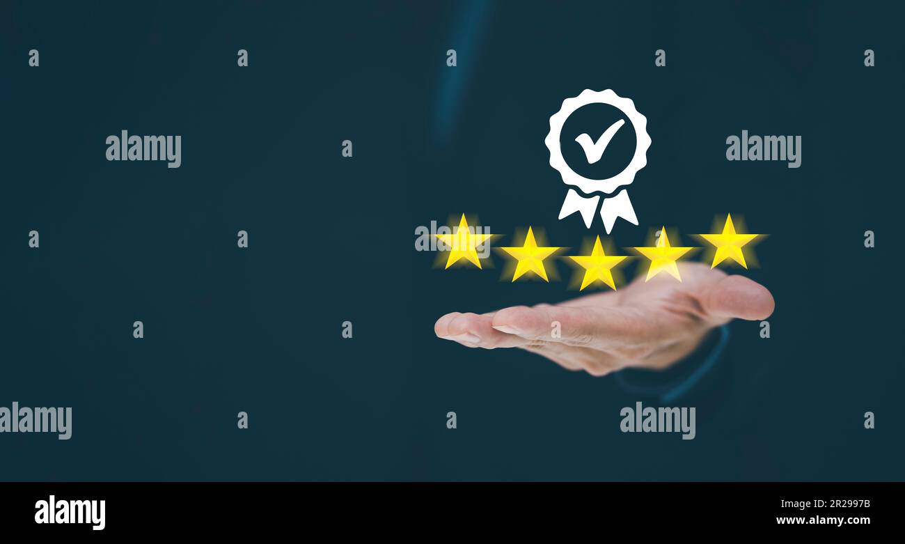 Businessman Hand shows the sign of the top service Quality assurance 5 ...