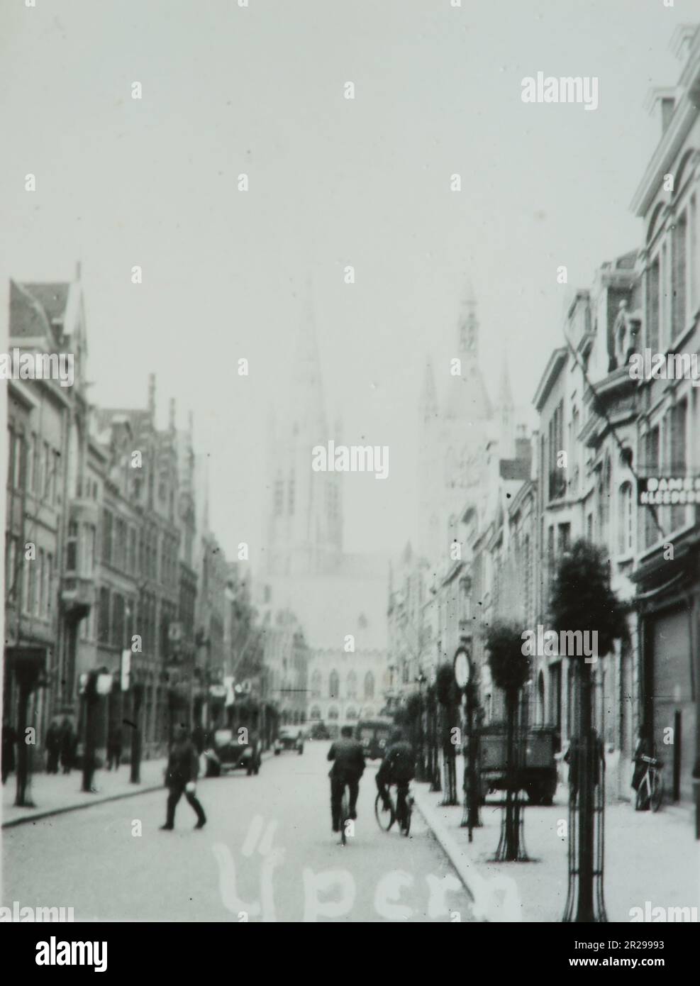 WW2 - WWII, 1940 german soldiers invades Belgium, Ypern Ypres - may ...