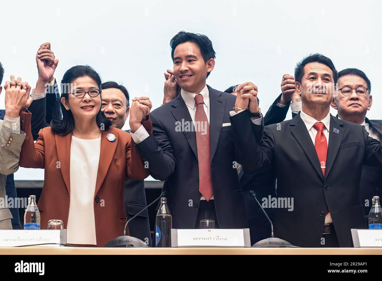 Bangkok, Thailand. 18th May, 2023.(L-R) Sudarat Keyuraphan, leader of the Thai Sang Thai Party ...