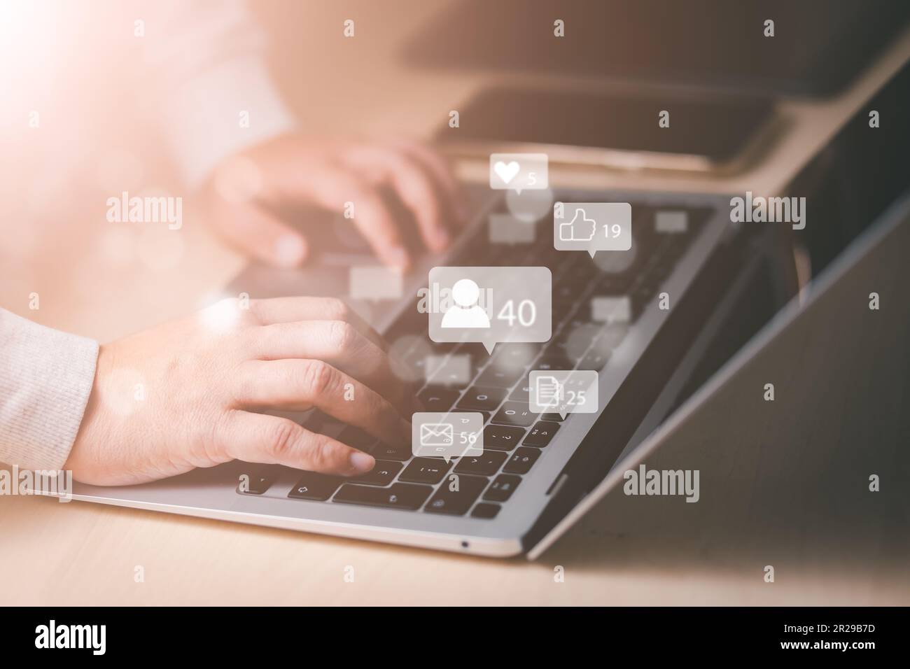 Businessman working with laptop, Social media and Marketing virtual ...