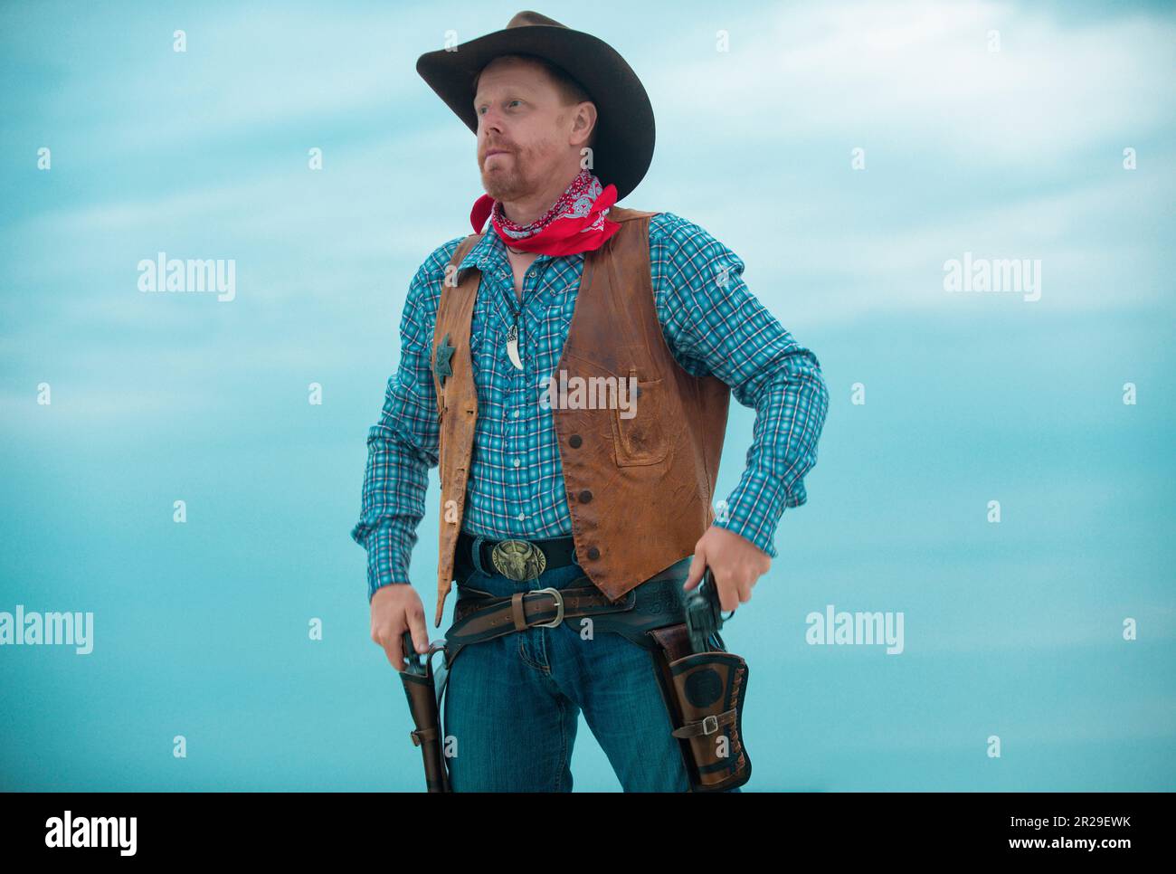 Cowboy in cowboy hat. Wild west, western, man with vintage pistol ...