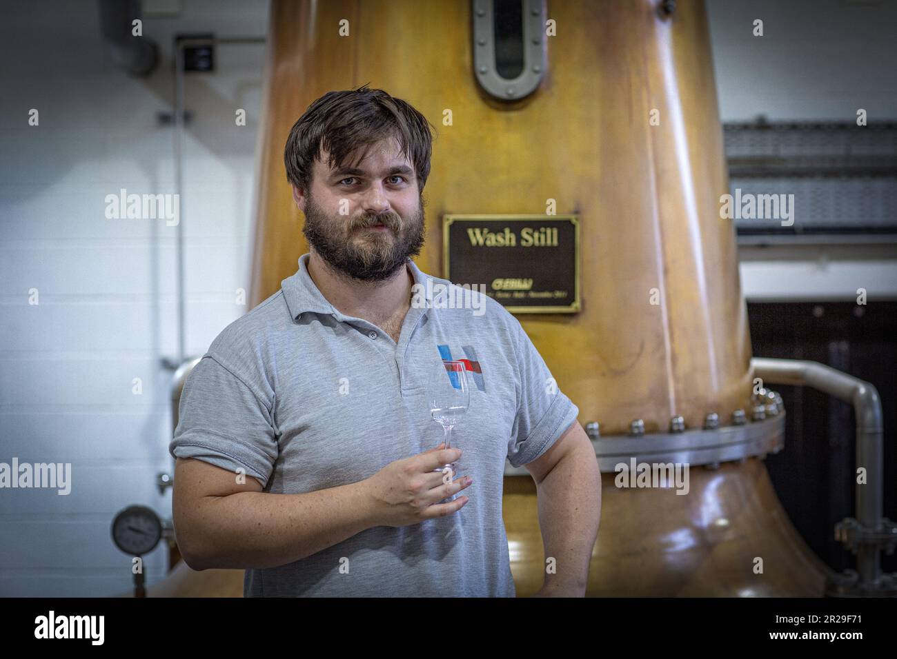 Isle of Harris - Harris Distillery in Tarbert , Isle of Harris ...