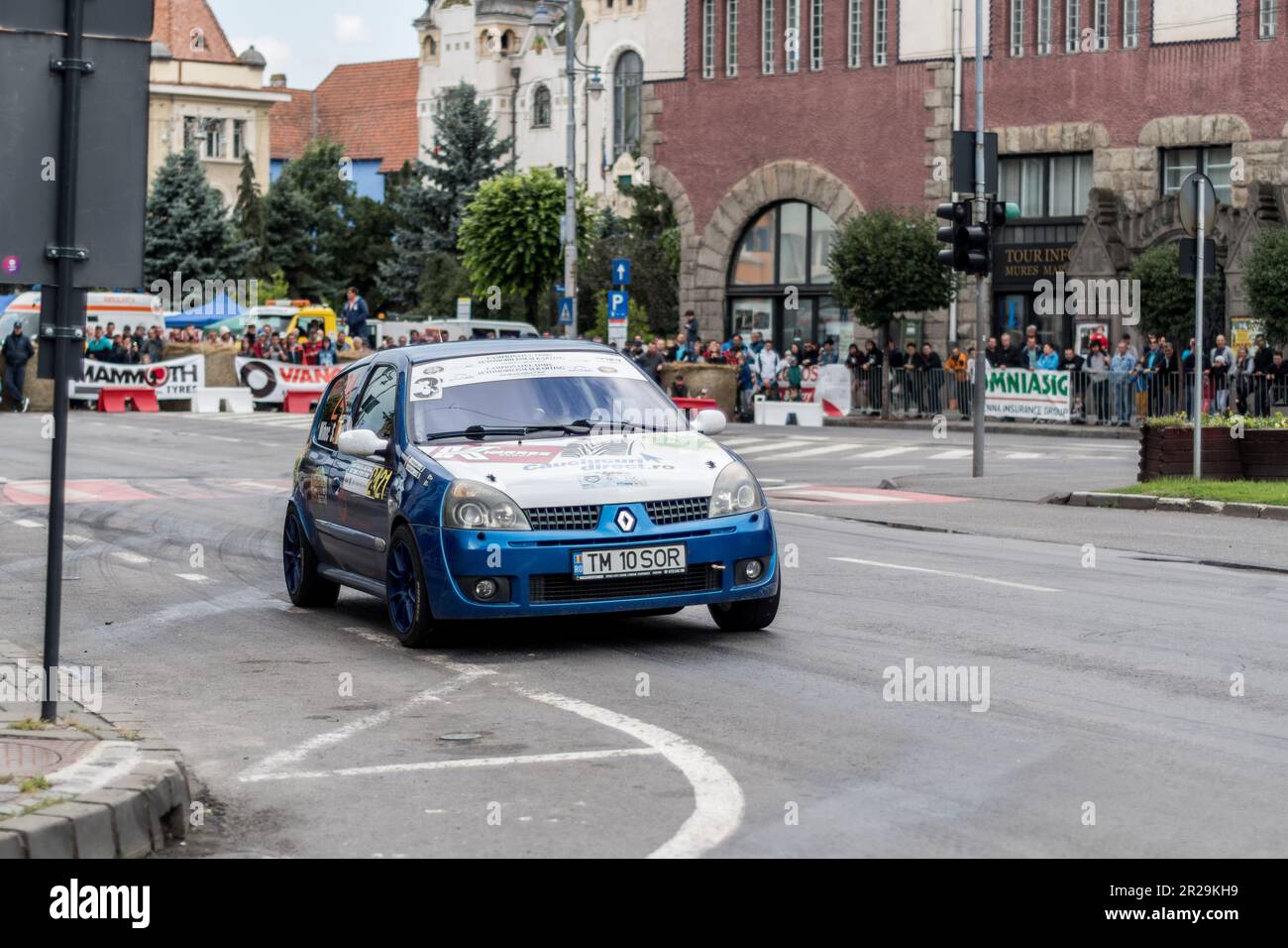 Renault clio rally car hi-res stock photography and images - Alamy
