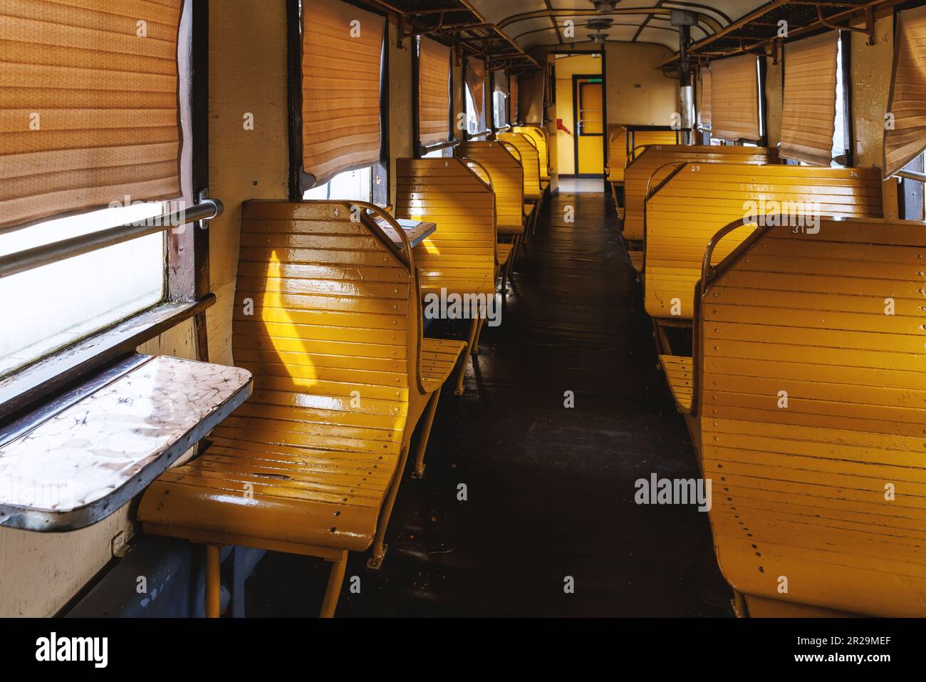 Luxury steam train interior hi-res stock photography and images - Alamy