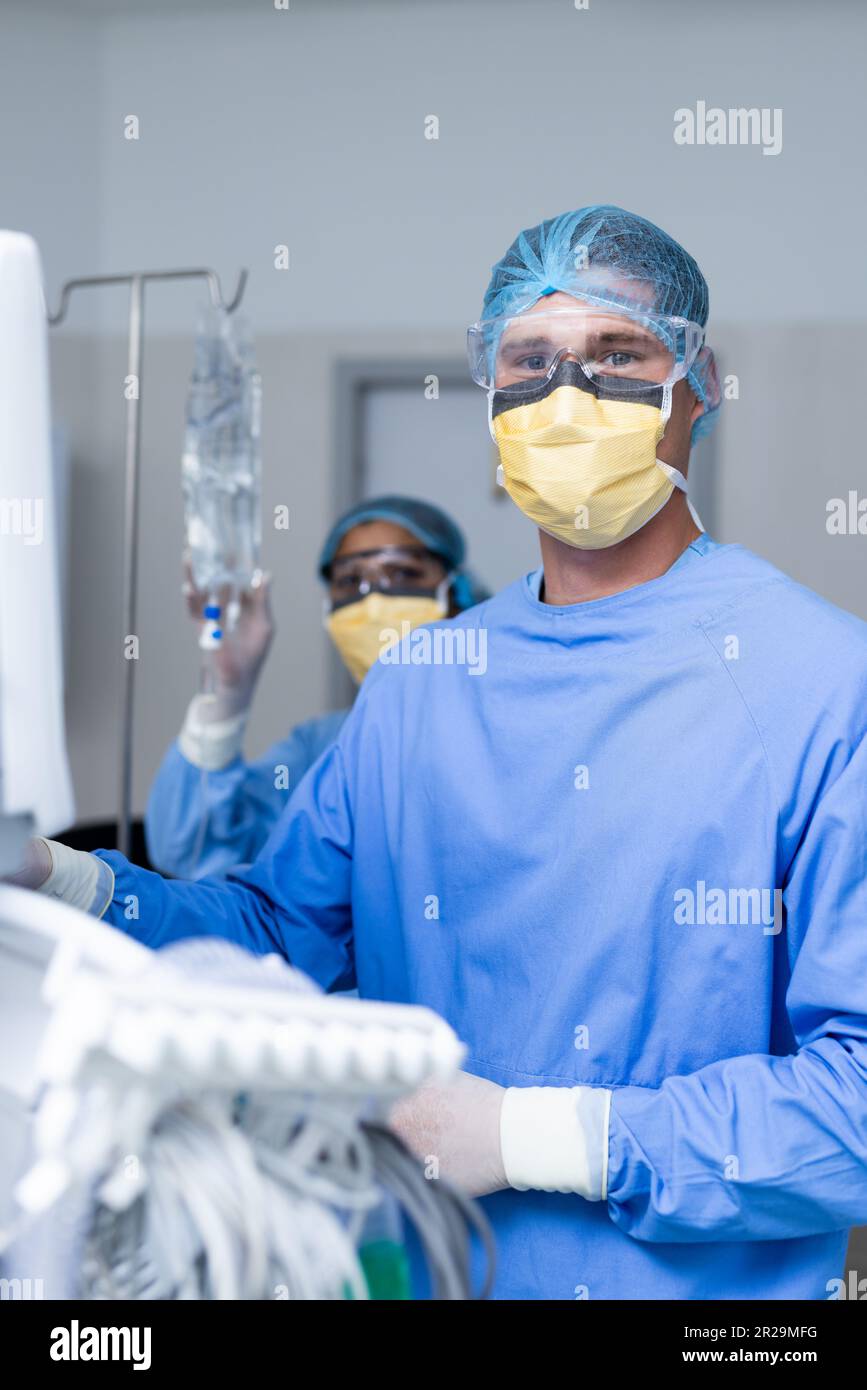 Doctor preparing patient surgery hi-res stock photography and images ...