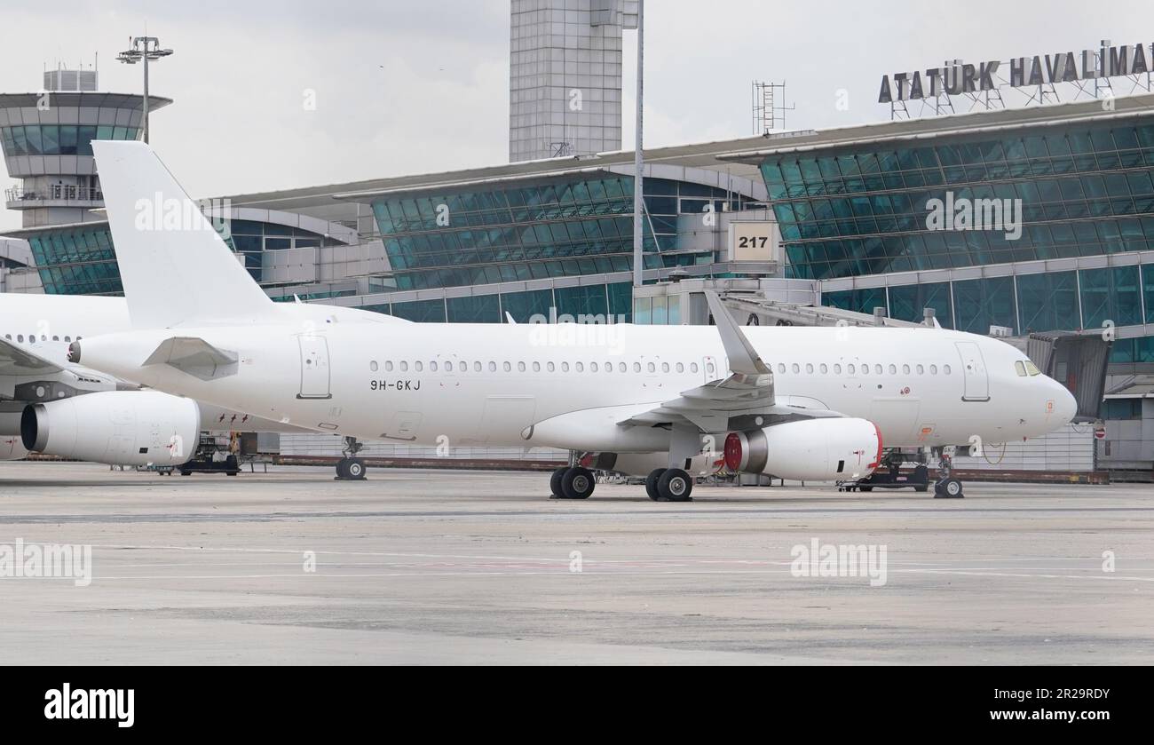 ISTANBUL, TURKIYE - OCTOBER 08, 2022: Global Knafaim Leasing Airbus ...