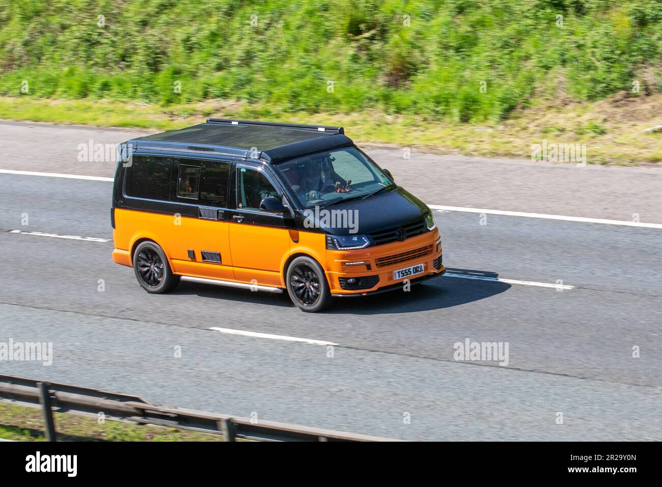 2015 Orange Black two-tone VW VOLKSWAGEN T26 TDI P/V TrendLine 1968cc ...