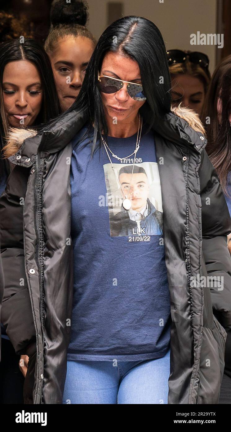 Charlie Mclean mother of Khayri Mclean outside Leeds Crown Court ahead ...