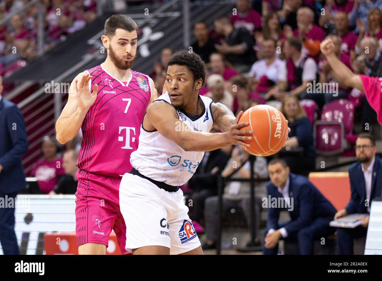Bonn, Deutschland. 17th May, 2023. Wesley CLARK (CHE, re.) on the ball ...