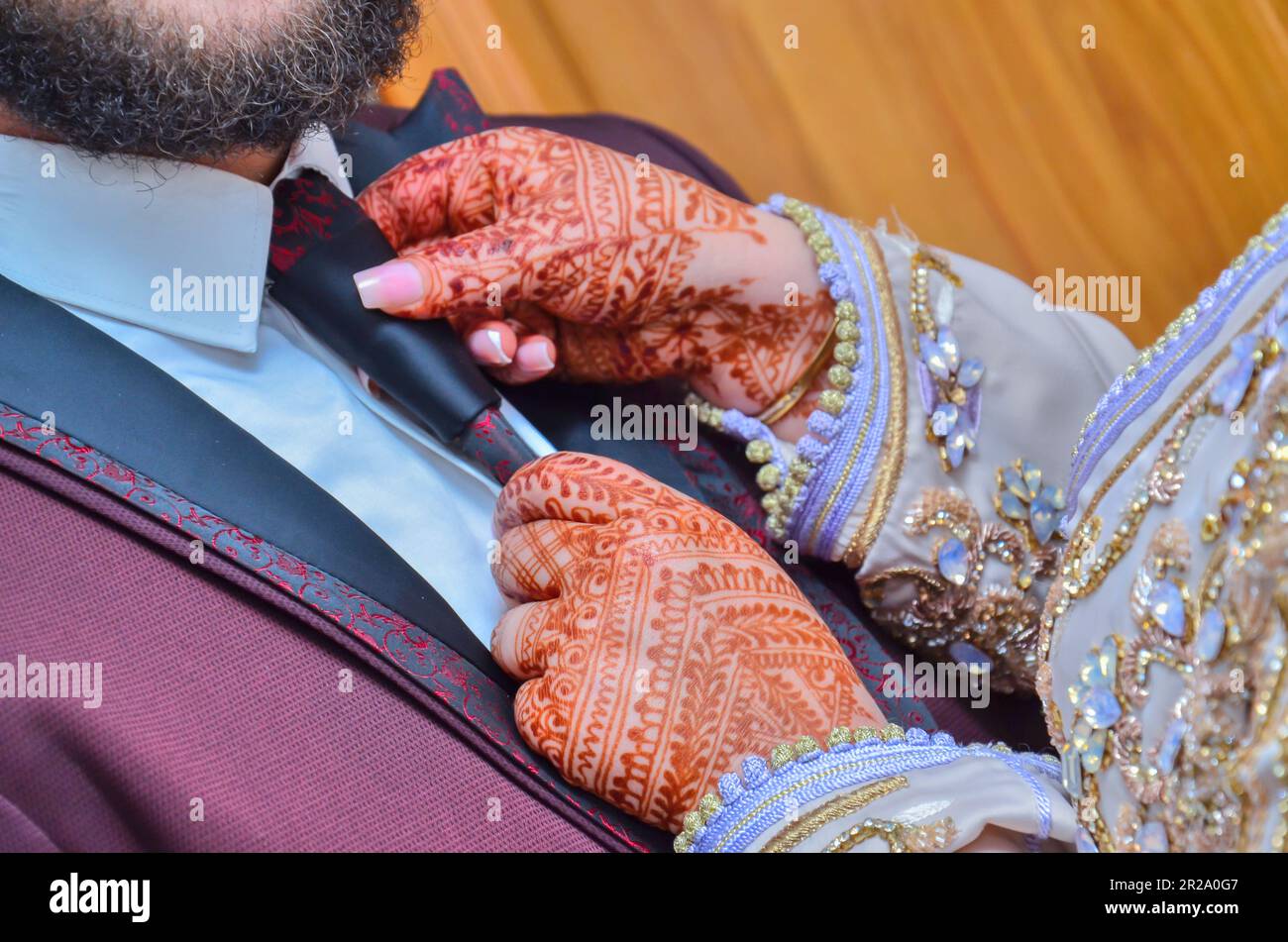 Muslim wedding hands hi-res stock photography and images - Alamy